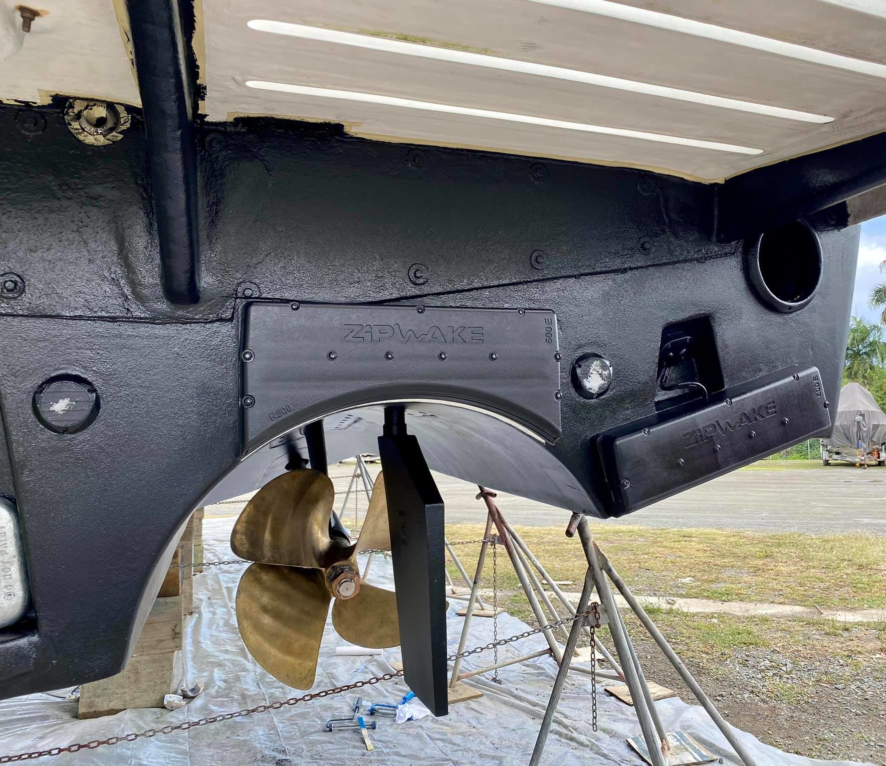 Zipwake - Improved comfort - Tiara 4800 Flybridge