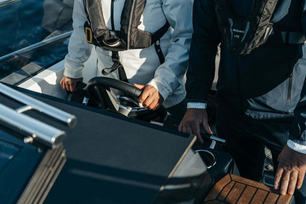 Zipwake - Dynamic trim control system - Series S