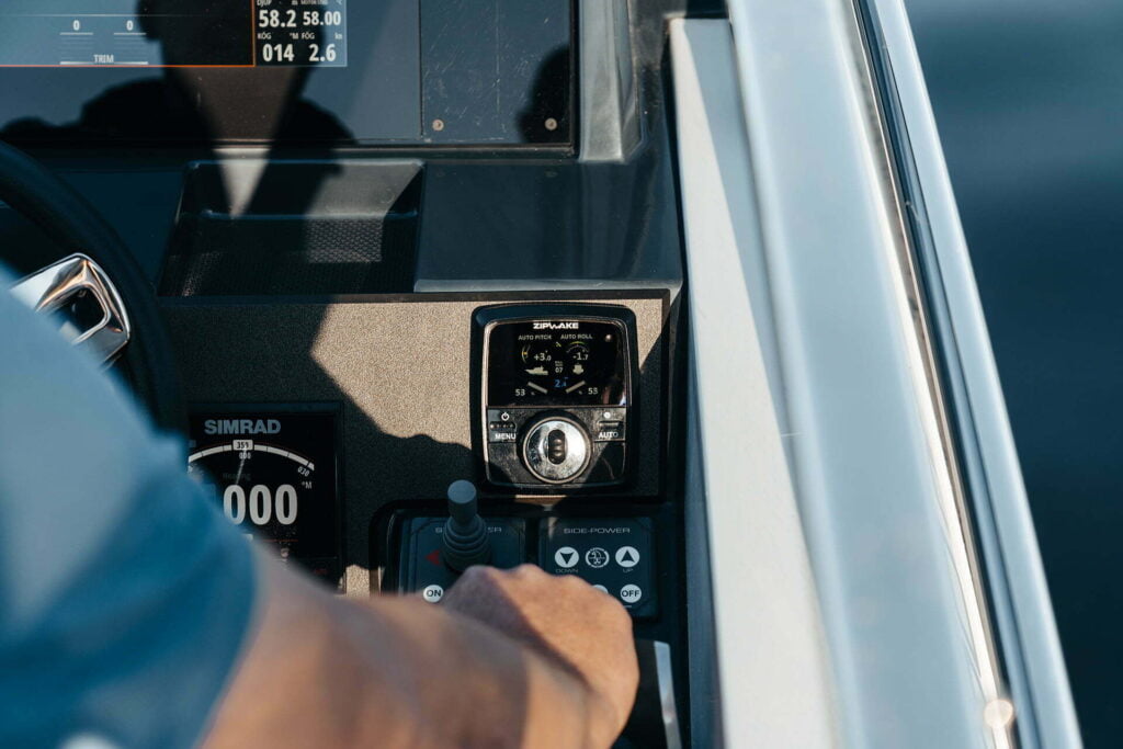 Zipwake - Dynamic trim control system - Series S